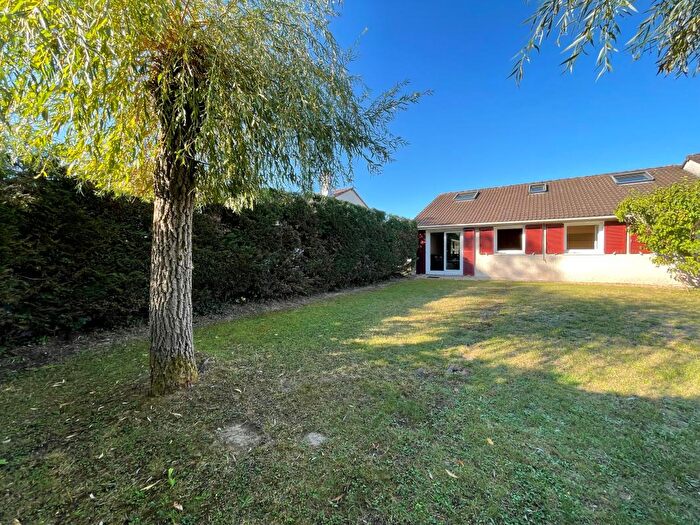 Maison à vendre - Yerres, Grosbois, Sablière, Mare-Armée - 8 pièces - 6 chambres