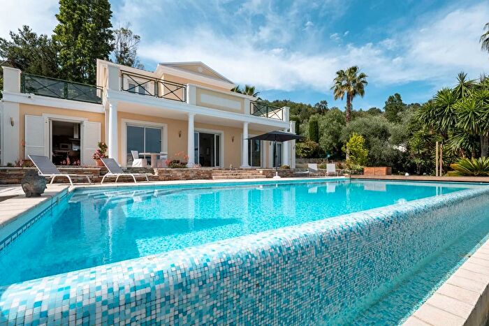 Maison à vendre - Falicon - 7 pièces - 4 chambres