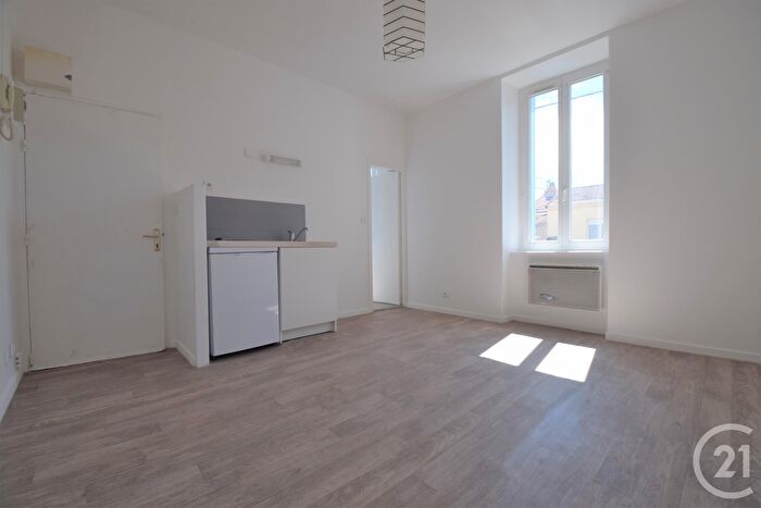 Appartement 1 pièce à Limoges, Bénédictins, Montplaisir, à louer
