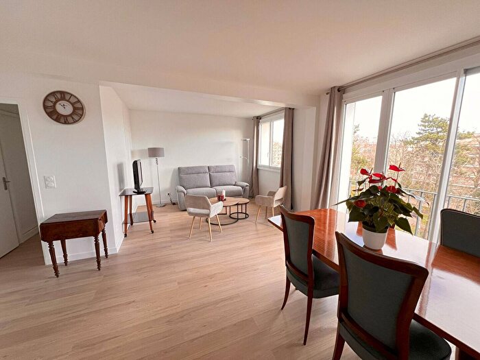 Appartement à louer - Val dOr, Saint-Cloud - 2 pièces - 1 chambre