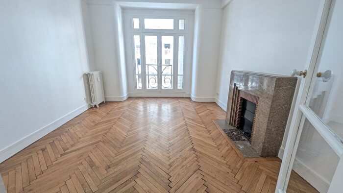 Paris 15ème, Dupleix, Motte Picquet : Appartement 2 pièces à louer