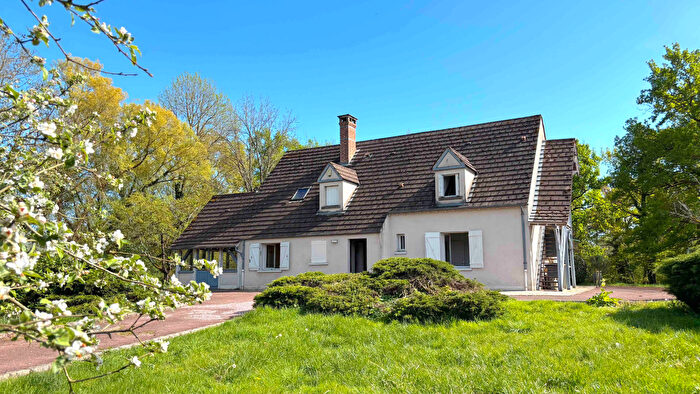 Maison 8 pièces à Souppes-sur-Loing, à vendre