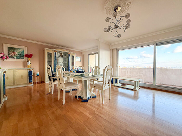 Appartement à vendre - Épinay-sur-Seine, Le Cygne dEnghien - 5 pièces - 3 chambres