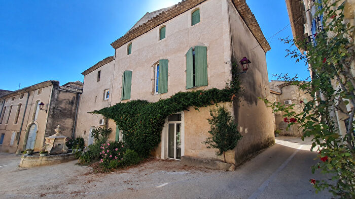 Maison 7 pièces à Saint-Marcel-d'Ardèche, à vendre
