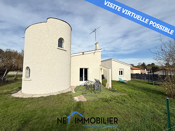 Maison à vendre - Saint-Michel-de-Rieufret - 6 pièces - 4 chambres