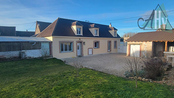 Maison à vendre - Fontaine-Fourches - 5 pièces - 3 chambres