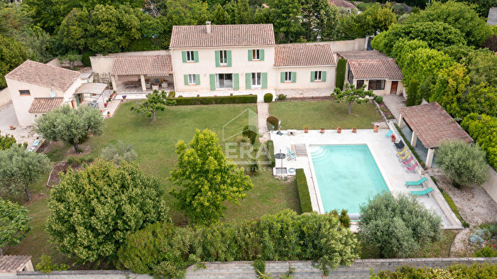 Eyragues : Maison 10 pièces à vendre