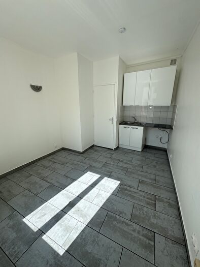 Appartement à louer - Vitry-sur-Seine, Paul Forment, La Ferme - 1 pièce