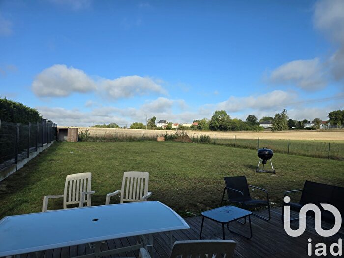 Maison à vendre - Novy-Chevrières - 5 pièces - 3 chambres