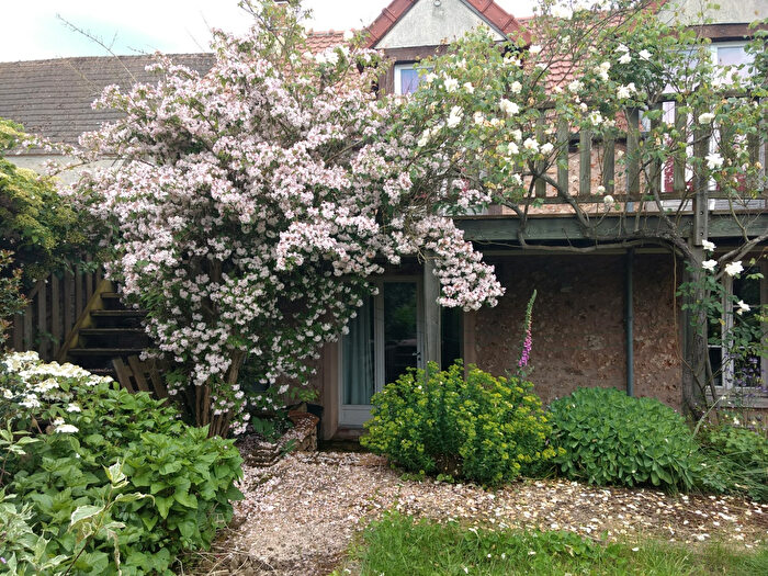 Maison à vendre - Dampierre-en-Yvelines - 4 pièces - 3 chambres