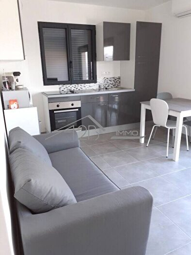 Zone Périphérique, Corte - Appartement 2 pièces à louer
