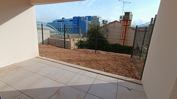 Appartement 3 pièces à Marseille e, Chutes Lavie, à louer