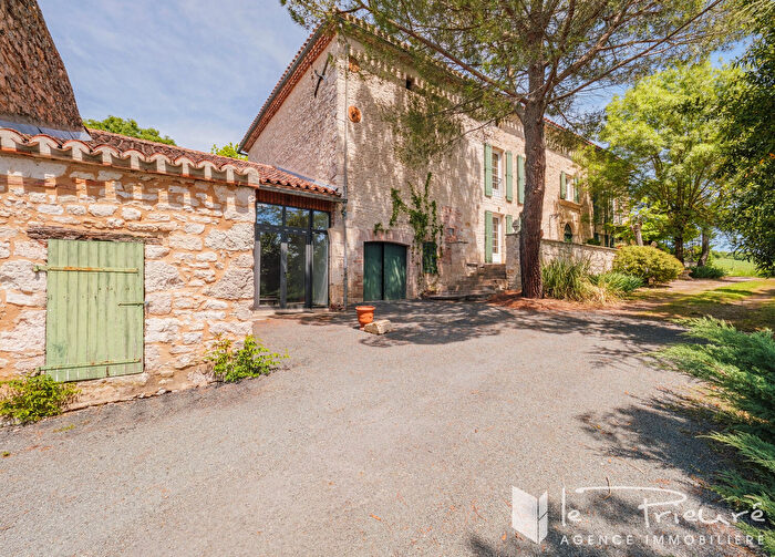 Maison 9 pièces à Sainte-Croix, à vendre