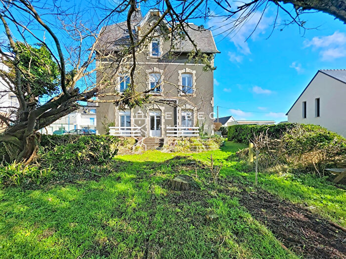 Maison à vendre - Clohars-Carnoët - 13 pièces - 10 chambres