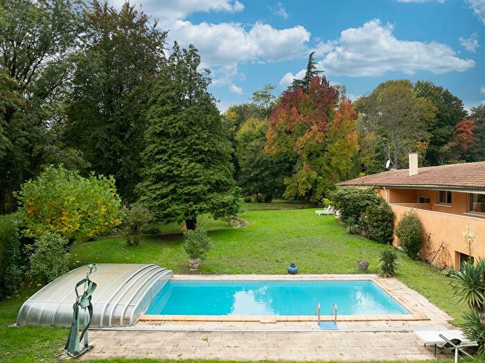 Maison à vendre - Saint-Cyr-au-Mont-dOr - 9 pièces - 7 chambres