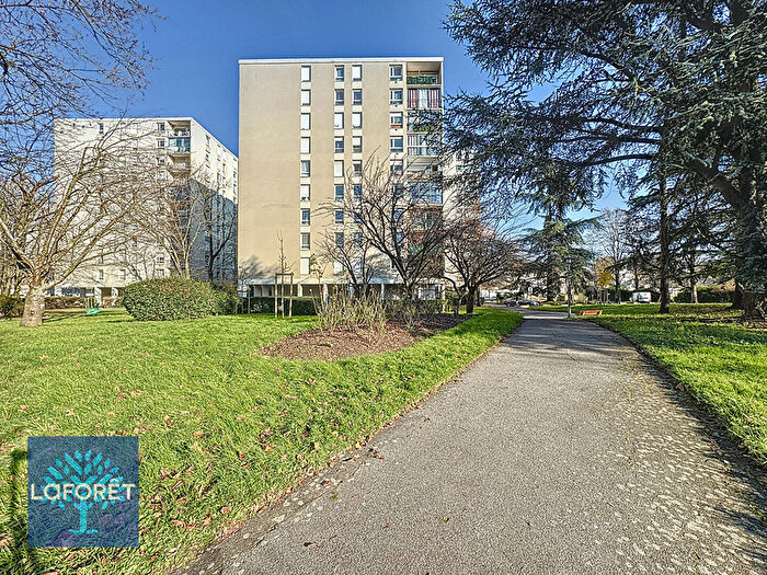 Appartement à vendre - Évry, Parc aux Lièvres - 3 pièces - 2 chambres