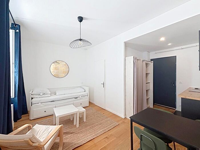 Appartement à louer - Bordeaux, Fondaudège - 1 pièce