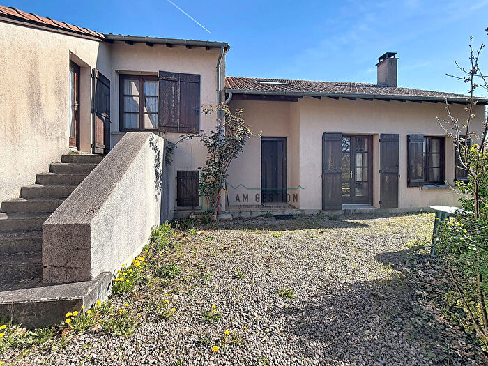 Maison à vendre - Saint-Victurnien - 7 pièces - 5 chambres