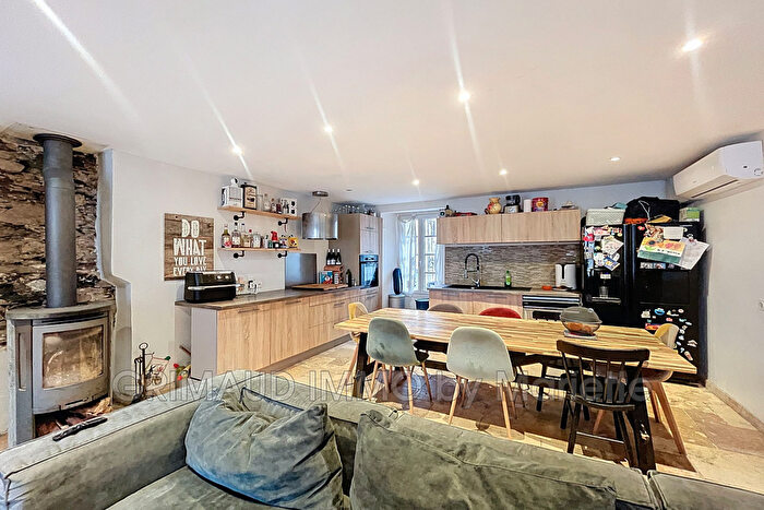 Maison à vendre - La Garde-Freinet - 6 pièces - 4 chambres