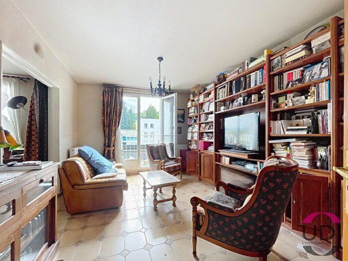 Appartement à vendre - Guéret, Centre-ville, La Rodde, Champegaud - 5 pièces - 3 chambres