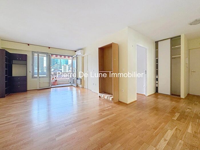Appartement à vendre - Courbevoie, Hôtel de ville - 3 pièces - 2 chambres