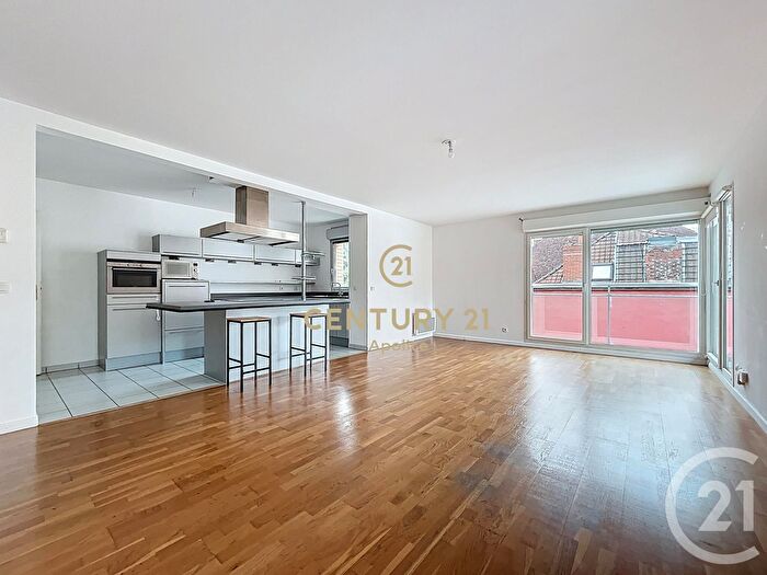 Appartement à louer - Lille, Saint-Maurice, Pellevoisin - 4 pièces - 3 chambres