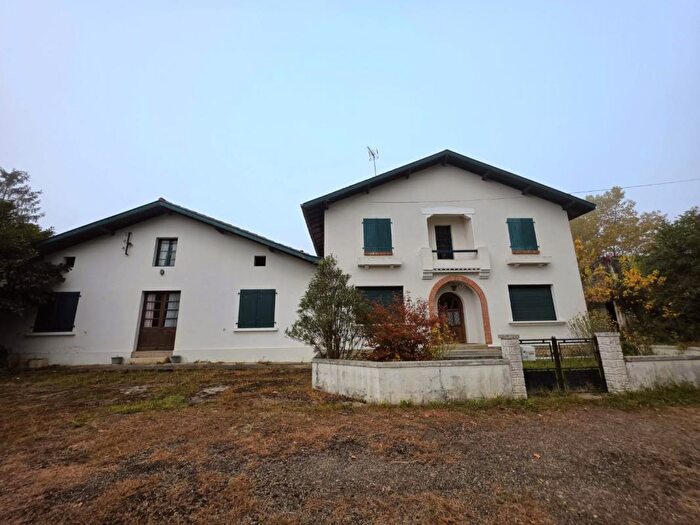 Maison à vendre - Pomarez - 7 pièces - 6 chambres