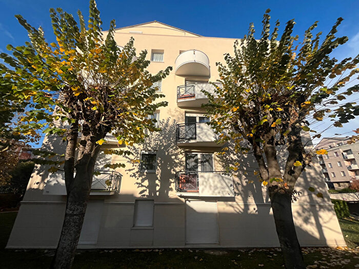 Appartement à vendre - Bondy, La Mare à Veuve - 4 pièces - 3 chambres