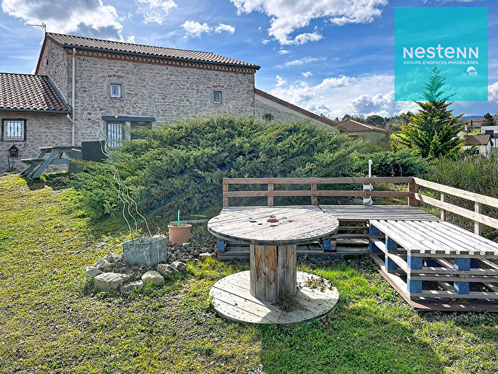 Appartement à vendre - Lézigneux - 4 pièces - 3 chambres