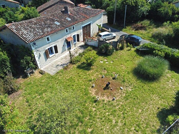 Maison 6 pièces à vendre - Champagne-Mouton
