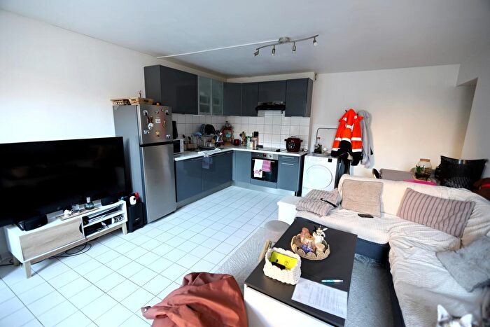 Appartement à louer - Bouafle - 2 pièces - 1 chambre