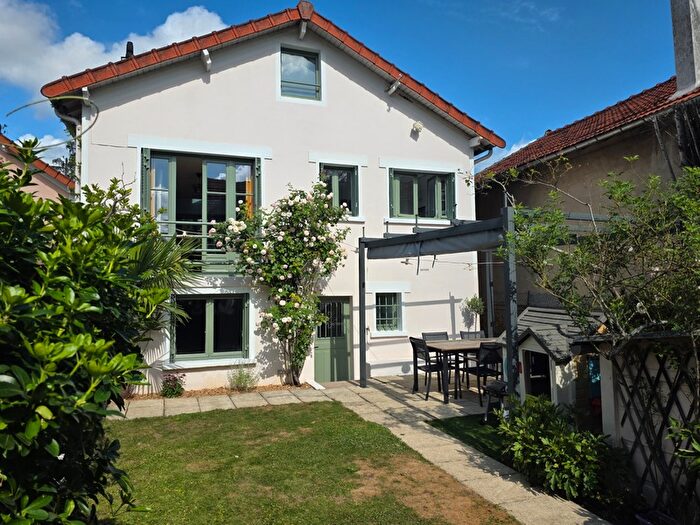 Maison 5 pièces à La Celle-Saint-Cloud, Les Gressets, à vendre