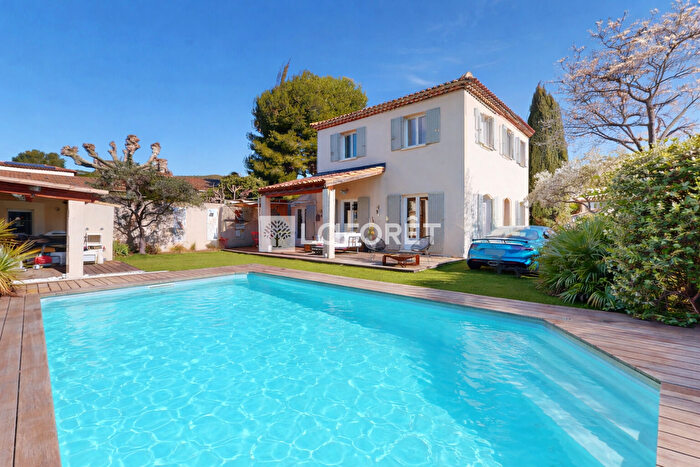 Maison à vendre - La Fare-les-Oliviers - 7 pièces - 5 chambres