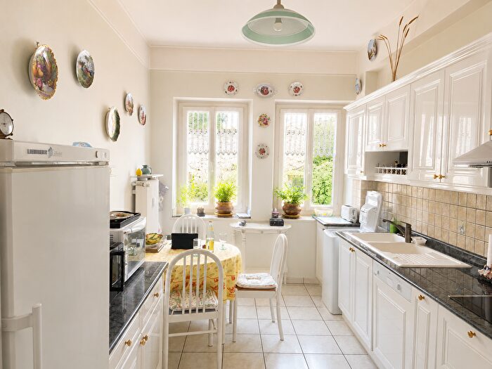 Appartement 5 pièces à vendre à Vichy, Thermal