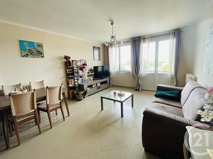 Appartement 3 pièces à vendre à Sartrouville, La Vaudoire Centre-ville