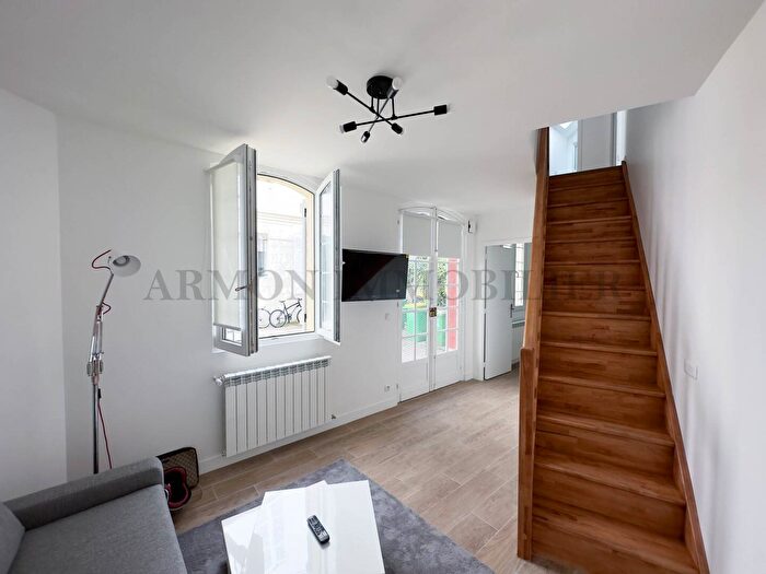 Appartement à louer - Porte Dauphine, Paris ème arrondissement - 2 pièces - 1 chambre