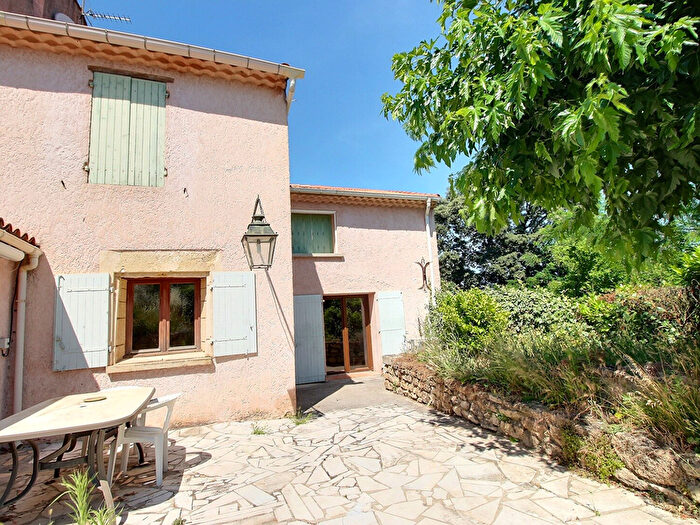 Maison 5 pièces à vendre à Sauveterre