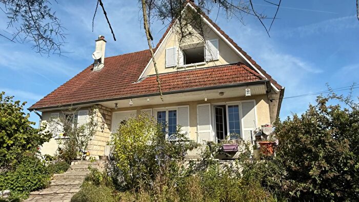 Maison à vendre - Égly - 6 pièces - 4 chambres