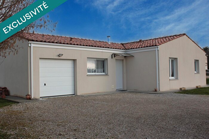 Maison à vendre - Champagnac - 5 pièces - 3 chambres