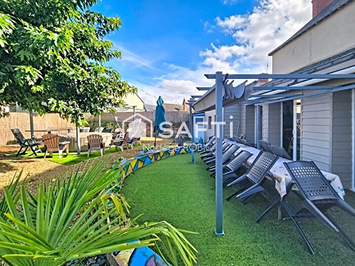 Étriché - Maison 8 pièces à vendre