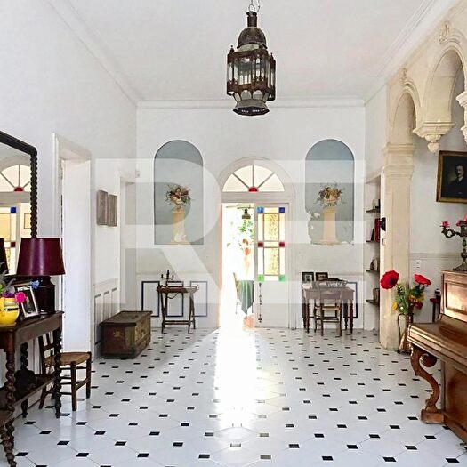 Maison 9 pièces à vendre à Gallargues-le-Montueux