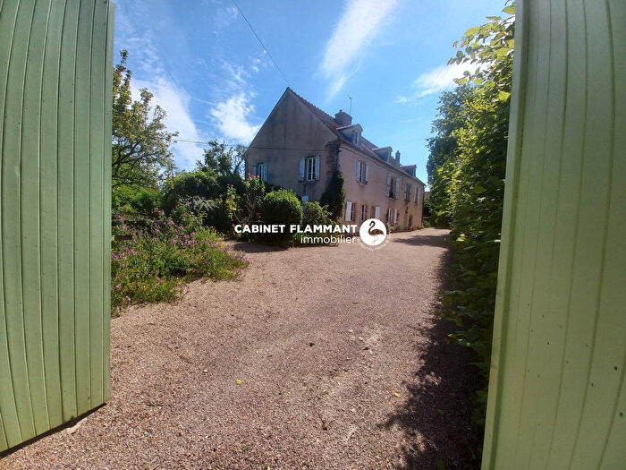 Maison à vendre - Semur-en-Auxois - 11 pièces - 7 chambres