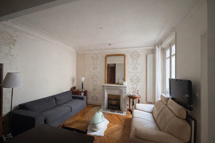 Appartement à vendre - Paris e , Passy, Maison de la Radio, Muette-Sud - 3 pièces - 2 chambres