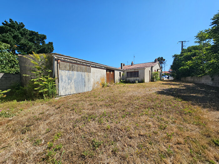 Maison à vendre - Vairé - 7 pièces - 6 chambres