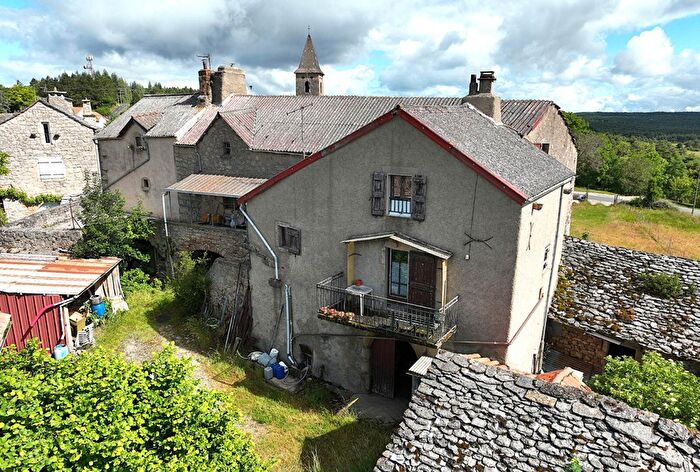 Maison 3 pièces à vendre - Saint-André-de-Vézines