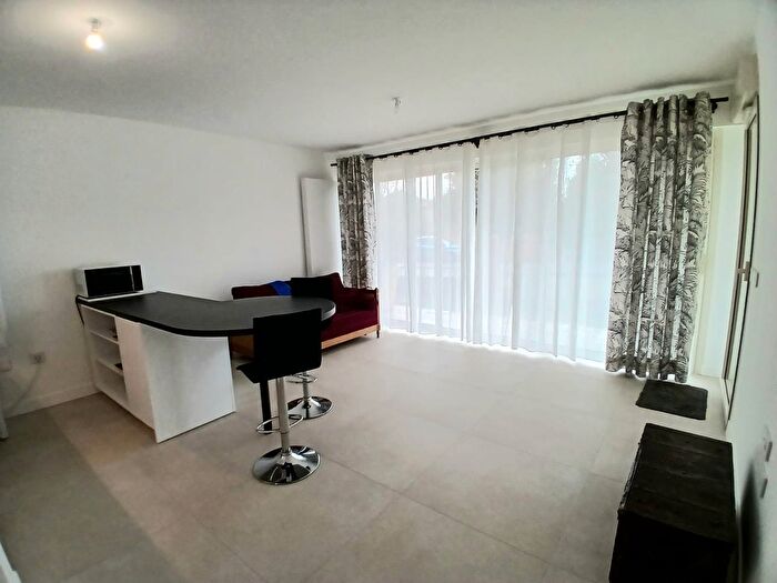 Appartement à louer - La Rochelle, Centre-ville, Vieux-port, Marché - 3 pièces - 2 chambres