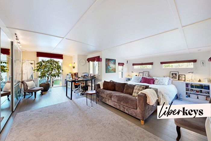 Maison à vendre - Neuilly-sur-Seine, Parc de Neuilly - 6 pièces - 4 chambres