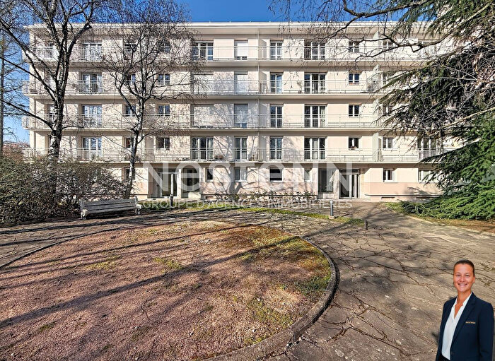 Appartement à vendre - Antony, Croix de Berny - 2 pièces - 1 chambre