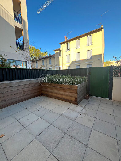 Lyon 8ème, La Plaine, Santy : Appartement 3 pièces à louer