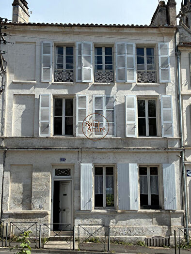 Maison 6 pièces à vendre à Angoulême